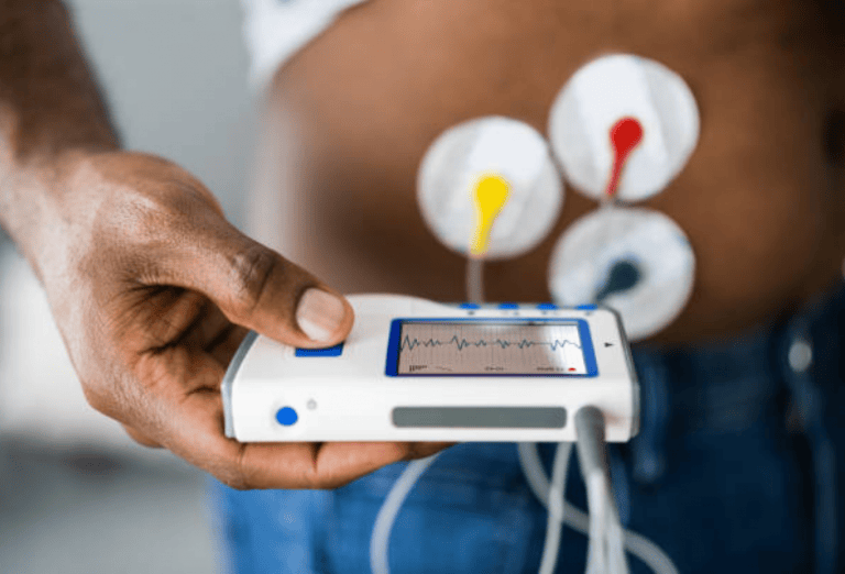 Electrodes: What are they and what are they used for? - Elitac Wearables